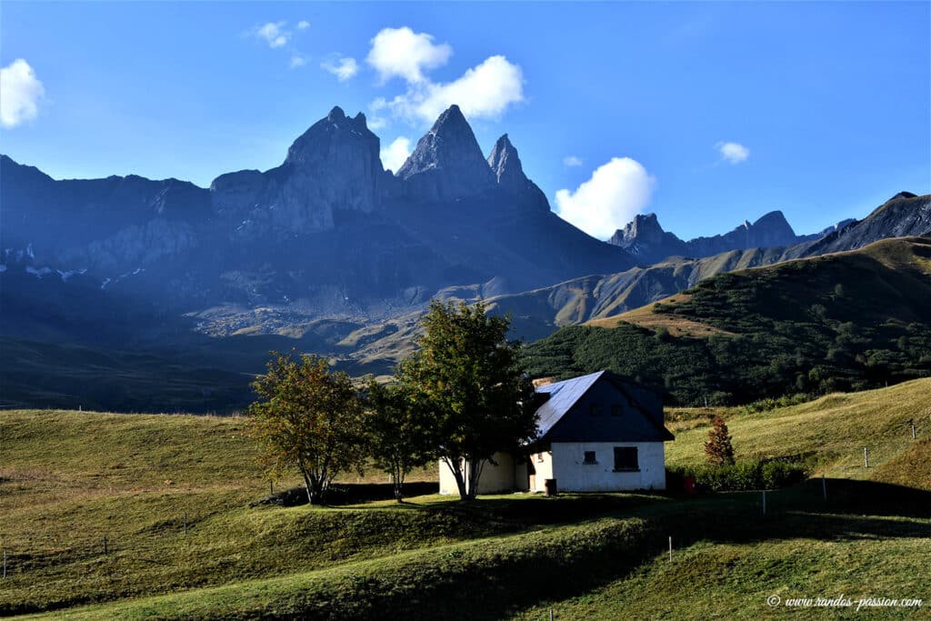Au pied des Aiguilles d'Arves - Savoie