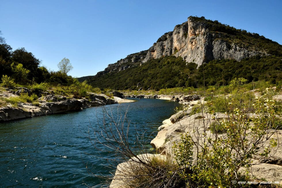 Les gorges du Gardon et la Baume Saint-Vérédème en boucle depuis ...
