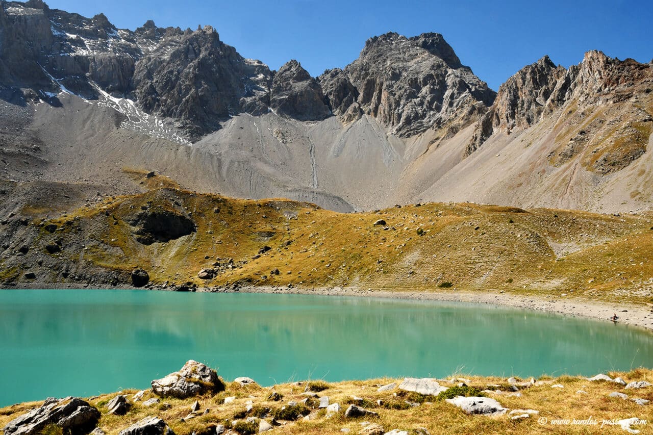 Le lac Miroir et le lac Sainte-Anne depuis Ceillac - Randos passion